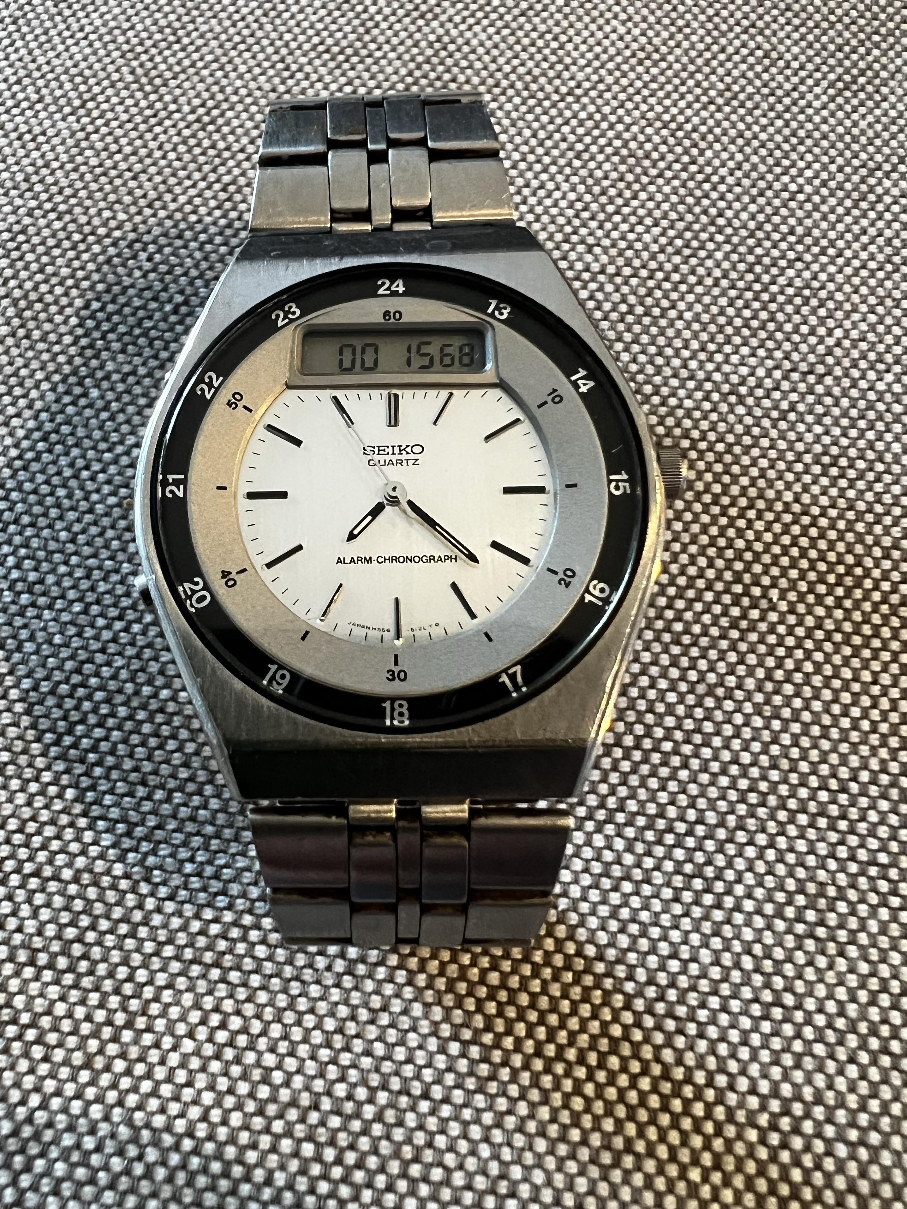 [SOLD] Seiko H556 - 5060 Original to itself. | The Watch Site