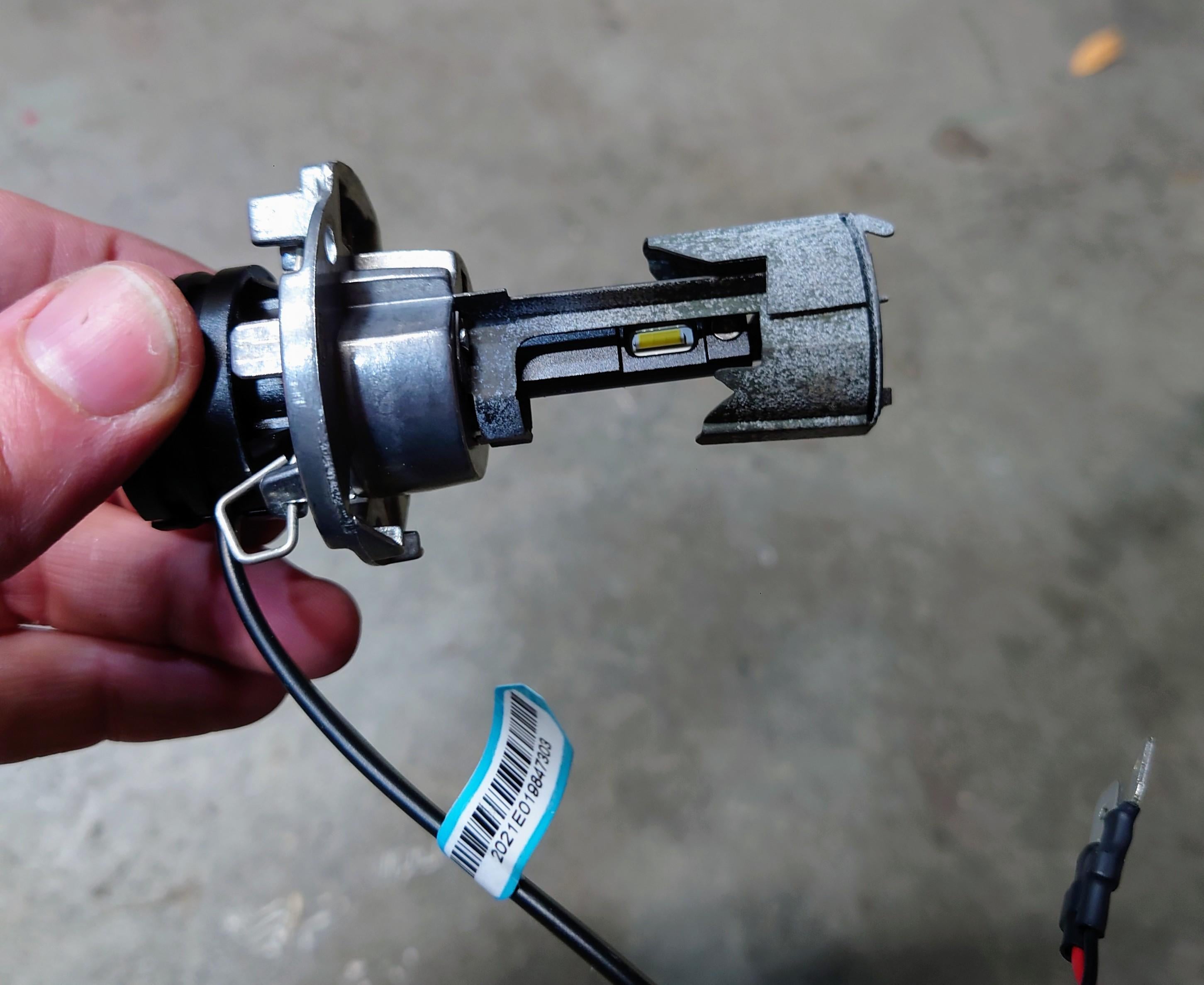 E code (ECE) bulb holder mod for LED. | SwedeSpeed - Volvo Performance ...