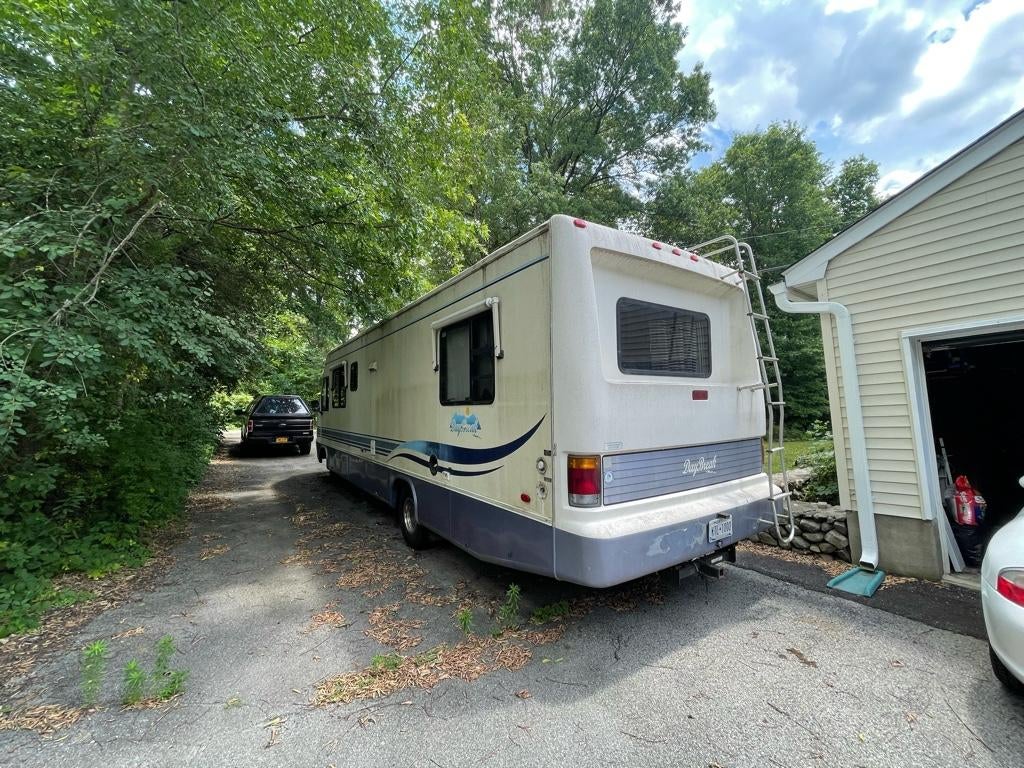 For Sale or Trade - Sold : 32’ Class A Damon Daybreak RV Runs well Ned ...