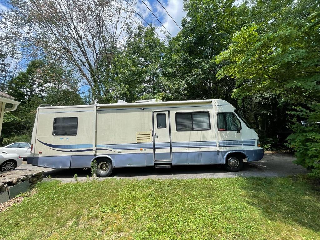For Sale or Trade - Sold : 32’ Class A Damon Daybreak RV Runs well Ned ...