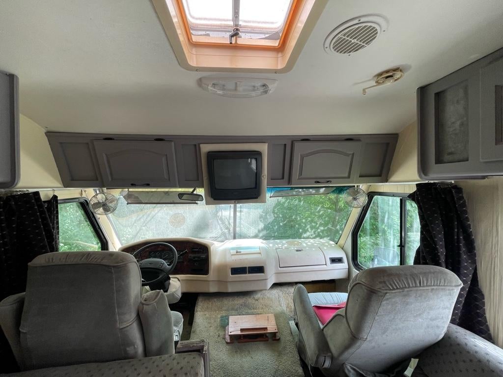 For Sale or Trade - Sold : 32’ Class A Damon Daybreak RV Runs well Ned ...