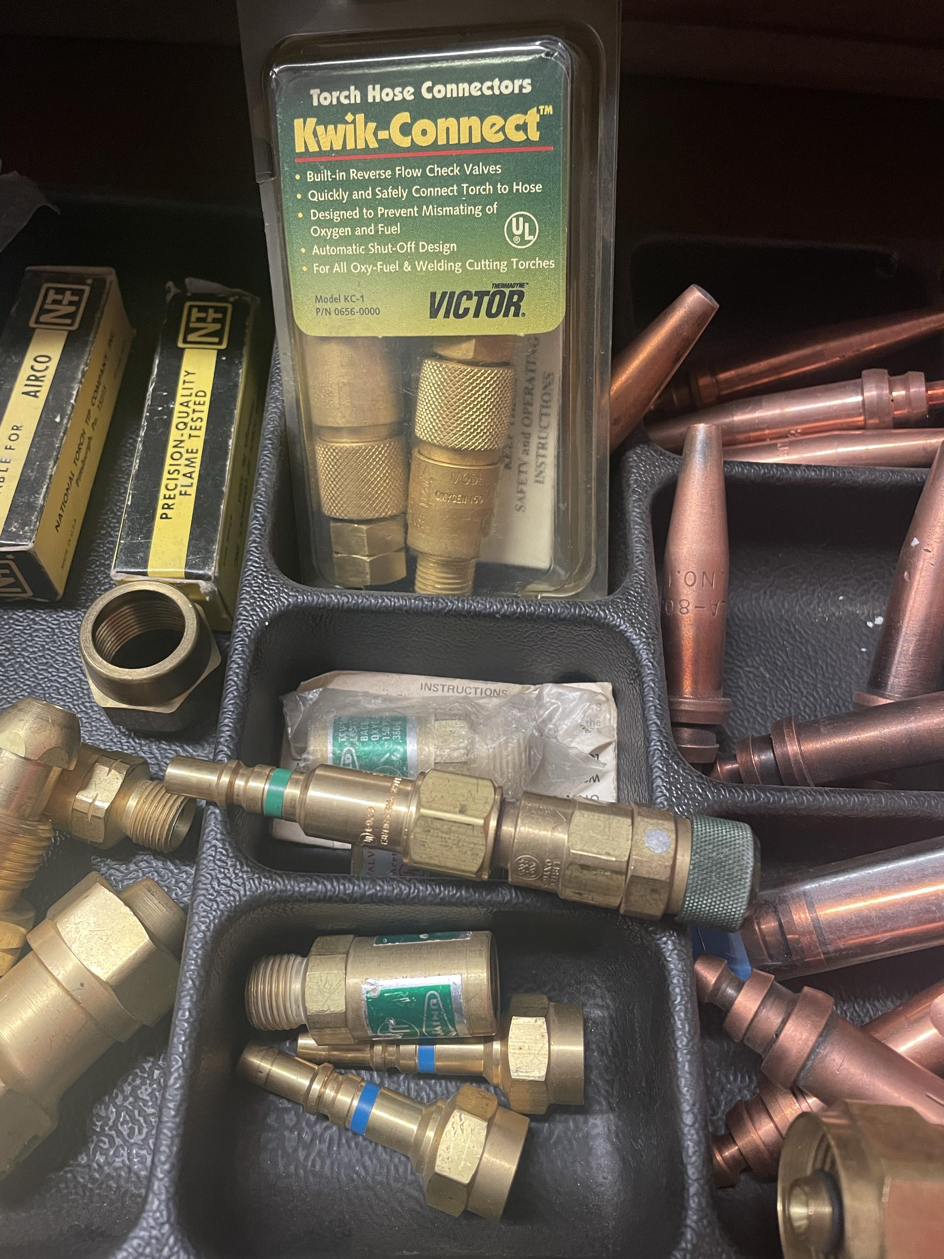 Help with a track burner. CG1-30. gas fittings