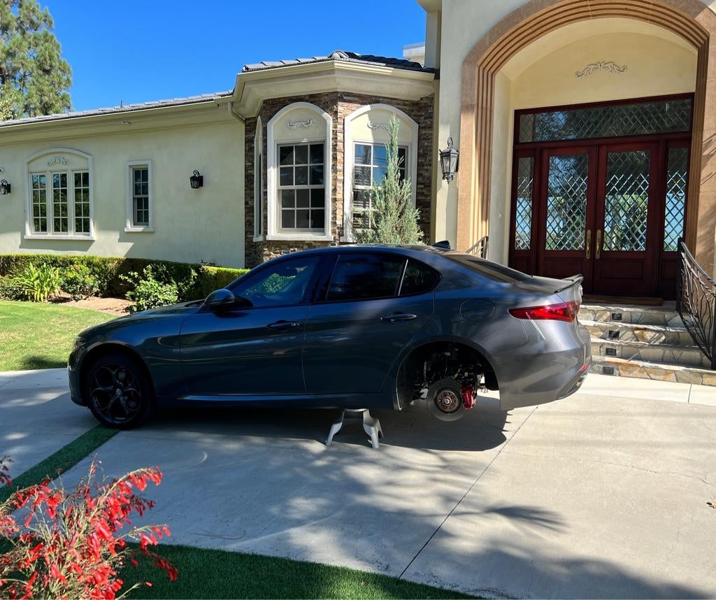 Which jack stand pads to use? | Alfa Romeo Giulia Forum