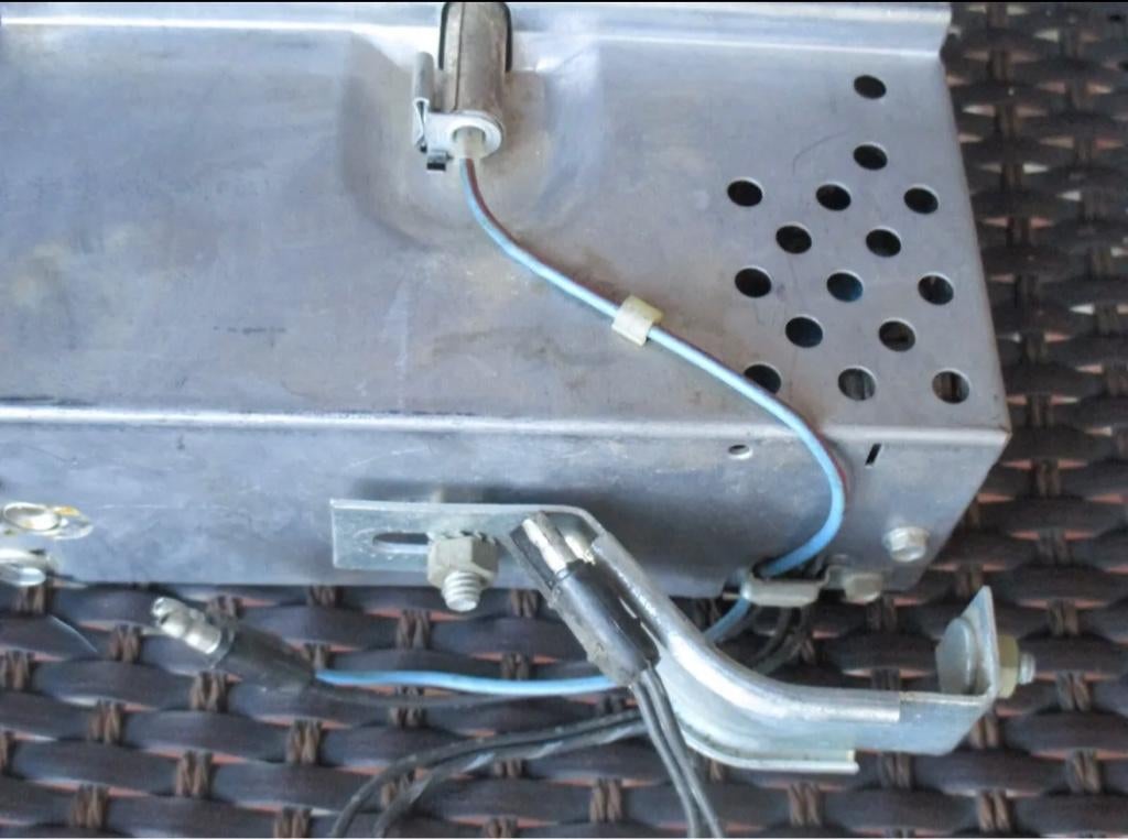 Philco AM Radio Light assembly | Vintage Mustang Forums