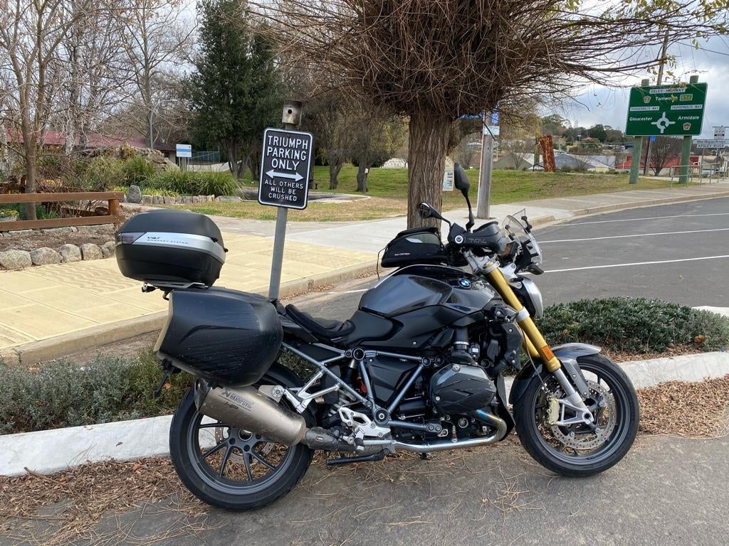 New R1250R - first or third party panniers, screen, topbox? | BMW ...