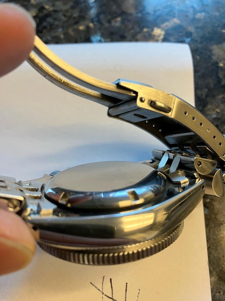 Caseback won’t completely screw in | WatchUSeek Watch Forums