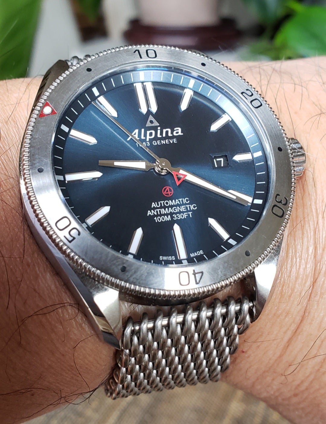 Which looks better on shark mesh | WatchUSeek Watch Forums