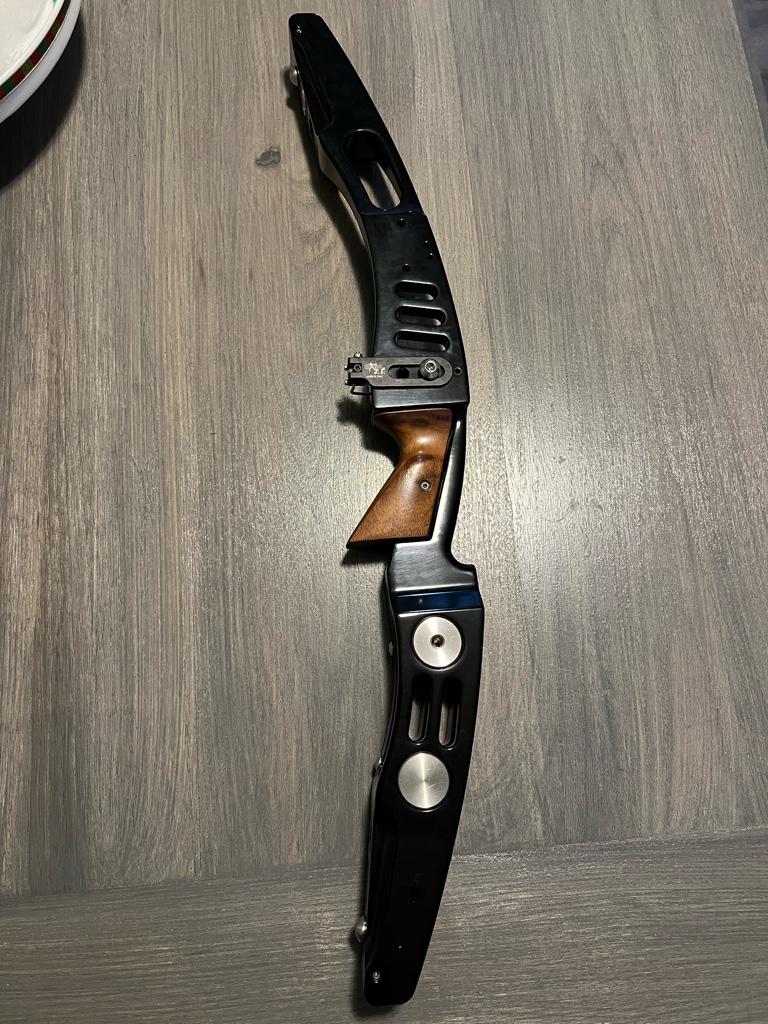 Spigarelli BB 25" RH riser (with or without limbs) | Archery Talk Forum