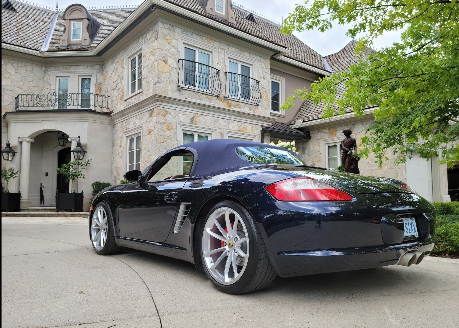 Anyone have a source for 2008 Cayman Fuchs style rims? | Planet-9 ...