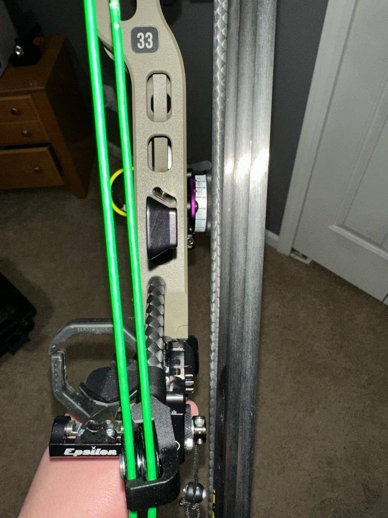 Low pro Quiver w/ Spot Hogg Fast Eddie XL | Archery Talk Forum