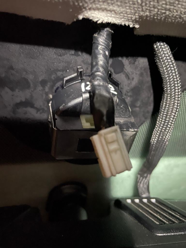 Replacing rain sensor | The Chrysler Minivan Fan Club Forums