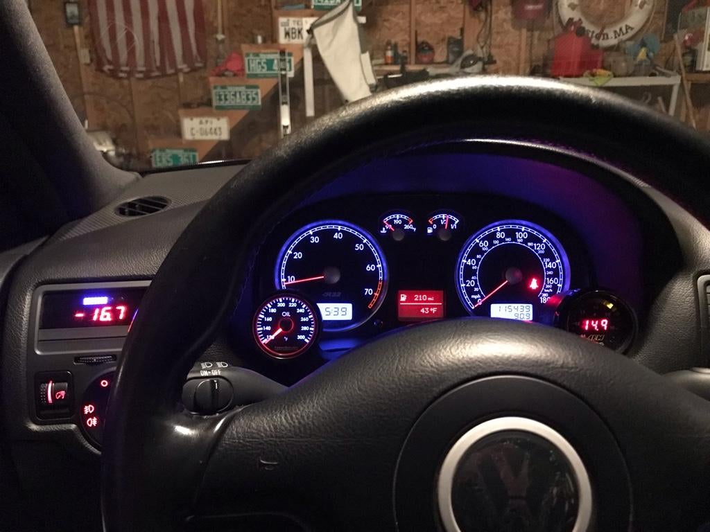 R32 gauges | VW Vortex - Volkswagen Forum