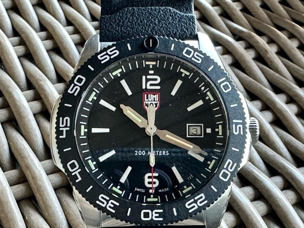 SOLD : Luminox Pacific Diver 250.00 | WatchUSeek Watch Forums