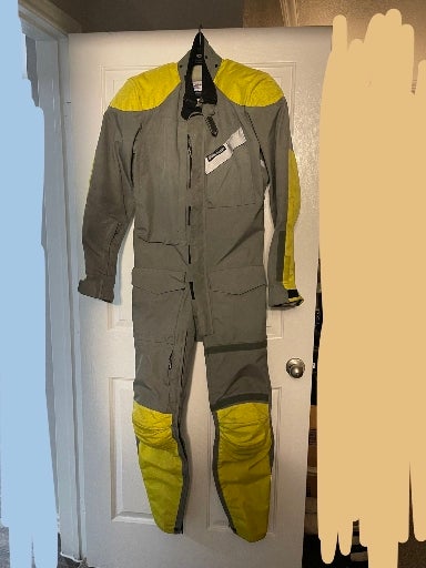 Sold - 40L Aerostich R3 Gray and Yellow Highlights | Adventure Rider